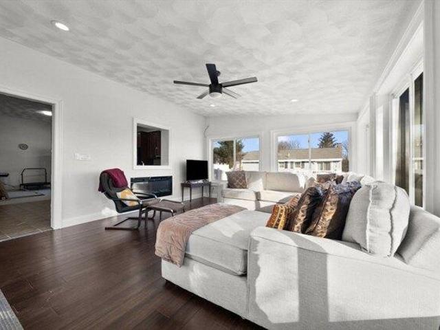 house with 4 bedroom, Burlington MA ES103435234