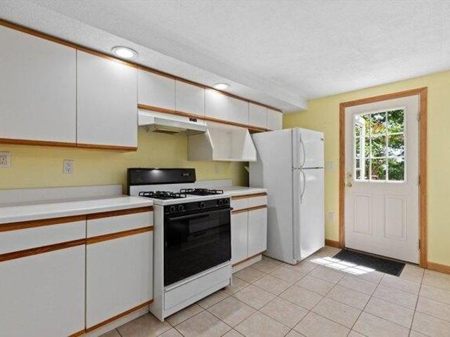 house with 4 bedroom, Burlington MA ES103663909