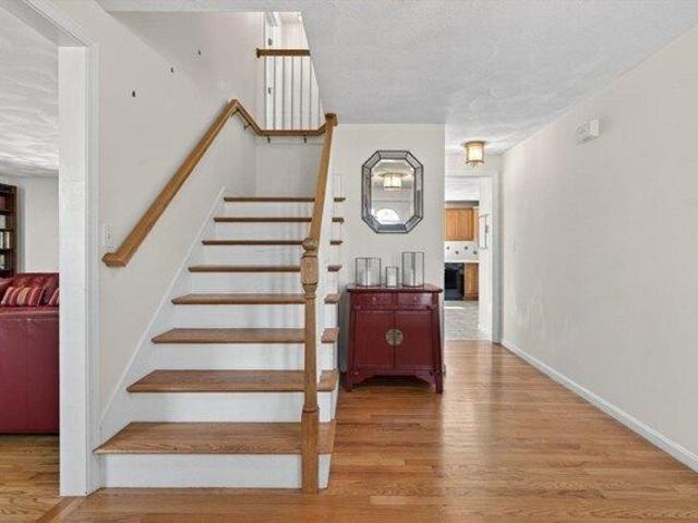 house with 4 bedroom, Burlington MA ES103966177