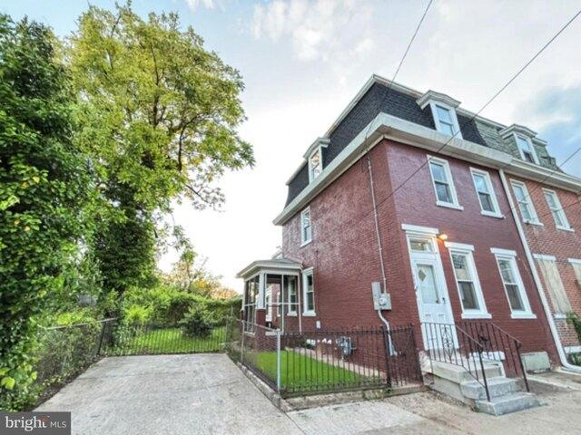 house with 4 bedroom, Burlington NJ DLS102800007