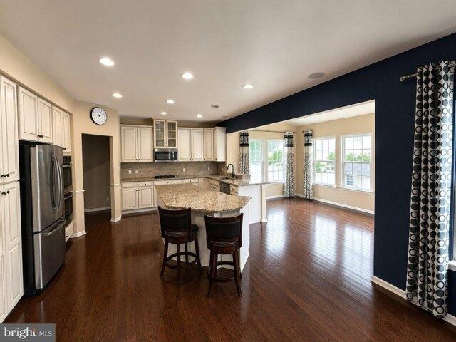 house with 4 bedroom, Burlington NJ ES105190487