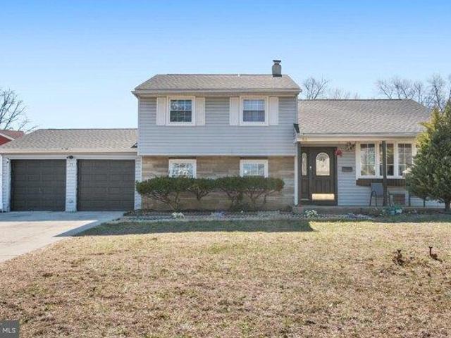 house with 4 bedroom, Burlington NJ ES102826758
