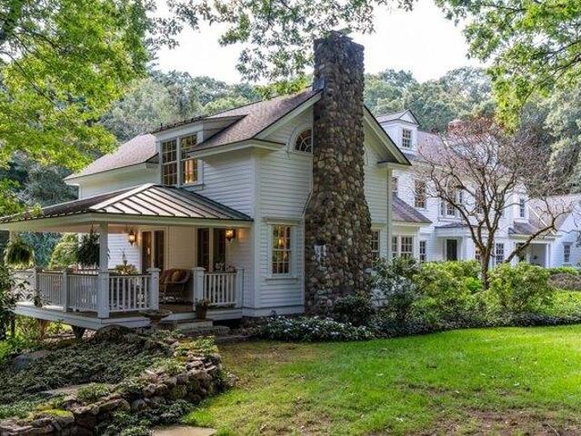 house with 4 bedroom, Burlington CT DLS101783224