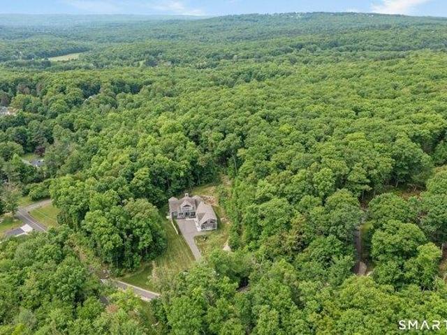 house with 4 bedroom, Burlington CT ES104477667