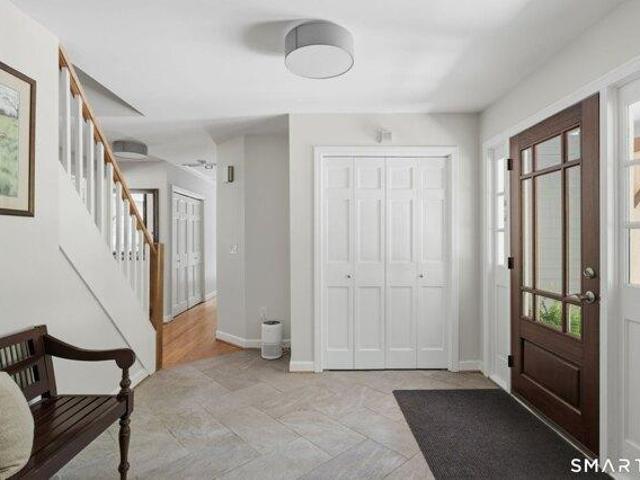 house with 4 bedroom, Burlington CT ES104759569