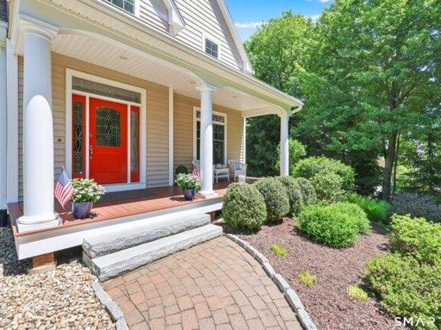 house with 4 bedroom, Burlington CT ES104831859