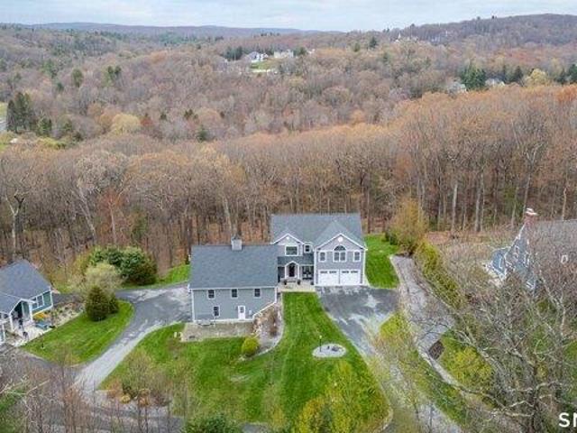 house with 4 bedroom, Burlington CT ES105144575