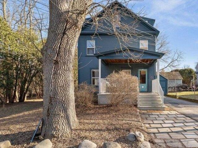 house with 4 bedroom, Burlington VT DLS102584591