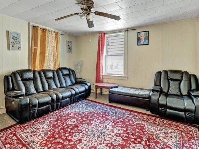 house with 4 bedroom, Burlington VT DS102257763