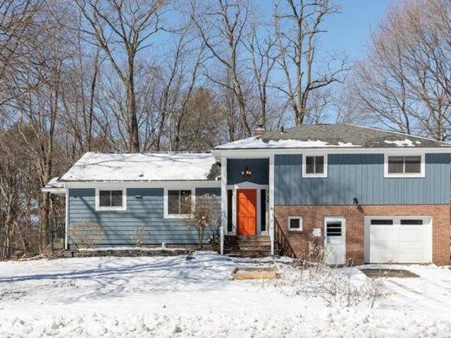 house with 4 bedroom, Burlington VT DS102777128