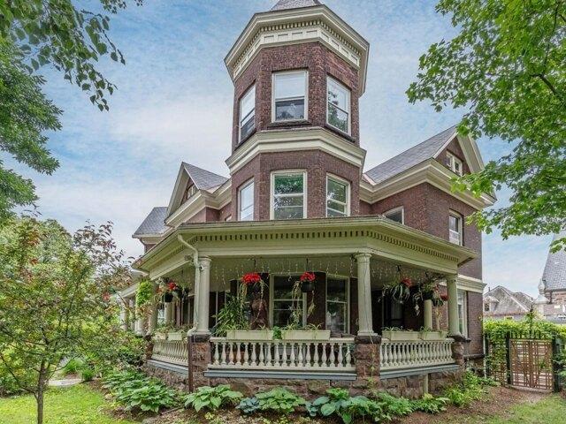 house with 4 bedroom, Burlington VT DS102800910
