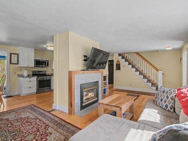 house with 4 bedroom, Burlington VT ES104481674