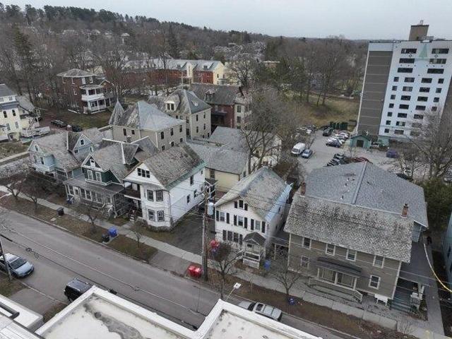 house with 4 bedroom, Burlington VT ES103929909