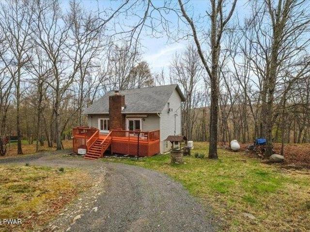 house with 4 bedroom, Bushkill PA ES103623807