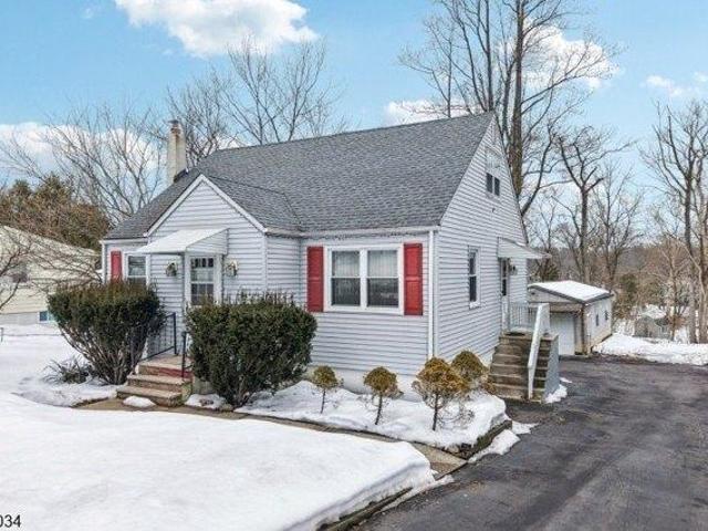 house with 4 bedroom, Butler NJ DLS102726101