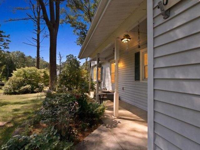 house with 4 bedroom, Buzzards Bay MA ES105232738
