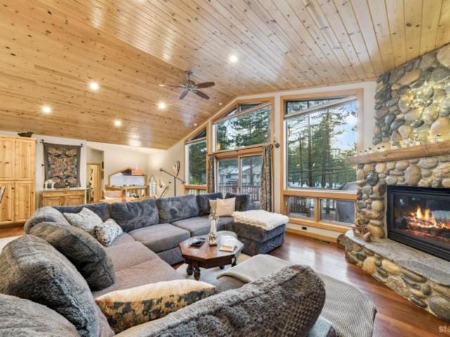 house with 4 bedroom, CA CA DLS101882644