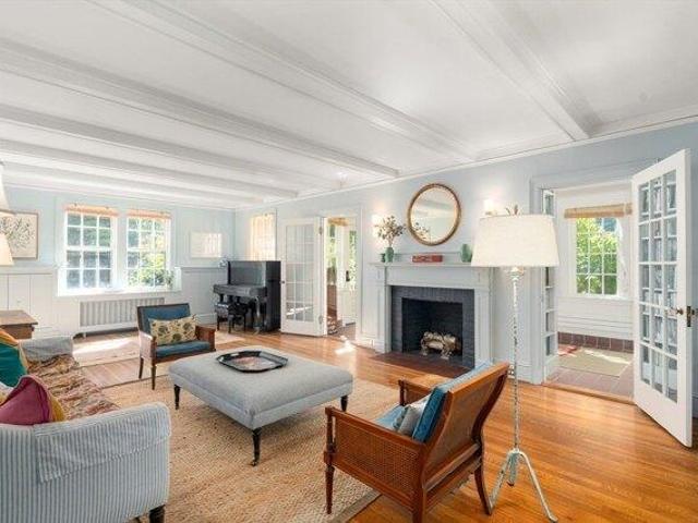 house with 4 bedroom, Cambridge MA ES104237058