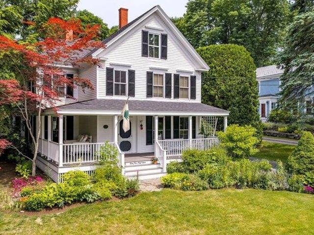 house with 4 bedroom, Camden ME DS104042024