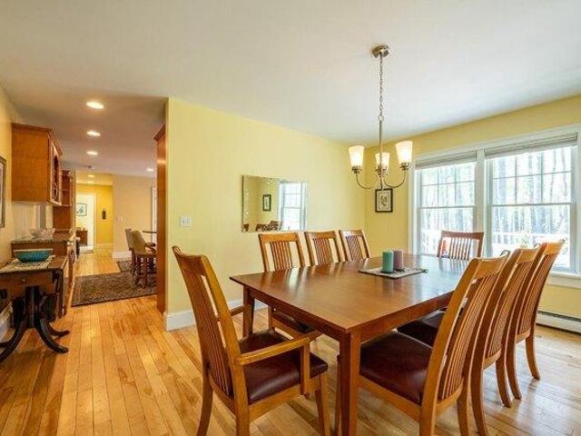 house with 4 bedroom, Camden ME ES103037299