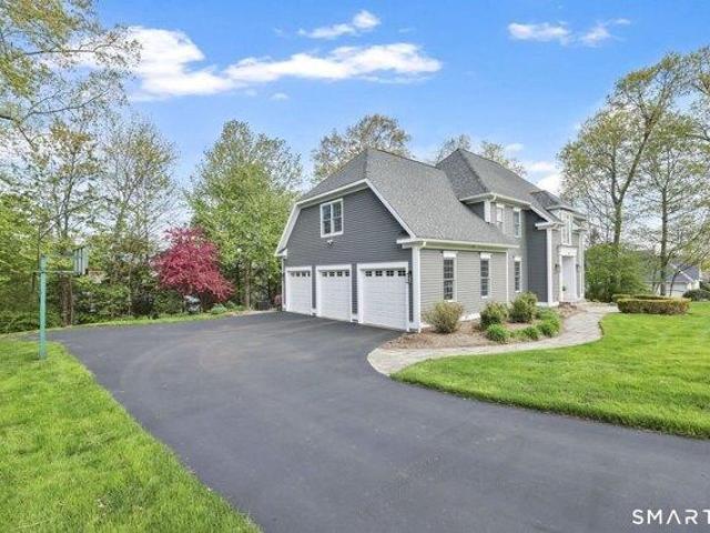 house with 4 bedroom, Canton CT DLS102824341