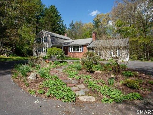 house with 4 bedroom, Canton CT DLS102825731