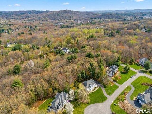 house with 4 bedroom, Canton CT DS102026988