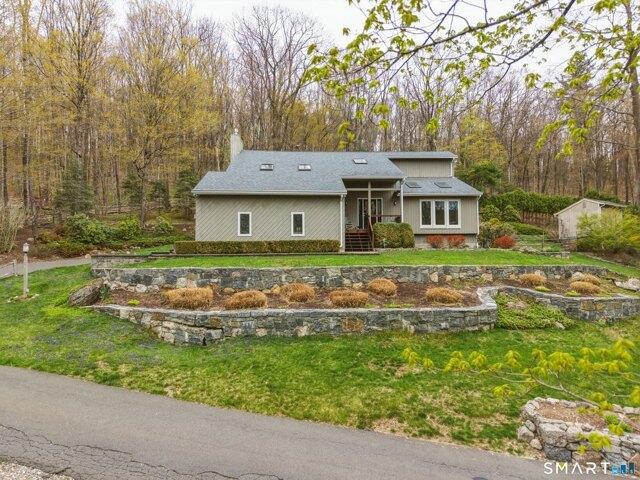 house with 4 bedroom, Canton CT DS103188191
