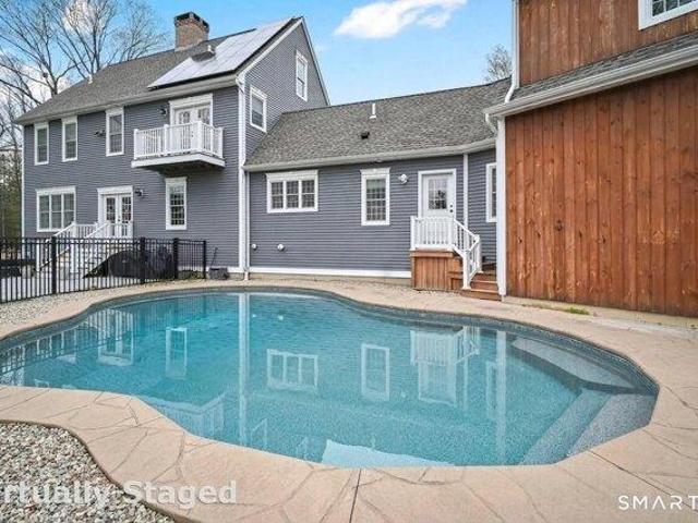 house with 4 bedroom, Canton CT ES103186010