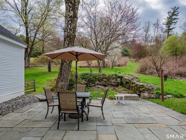 house with 4 bedroom, Canton CT ES103190308