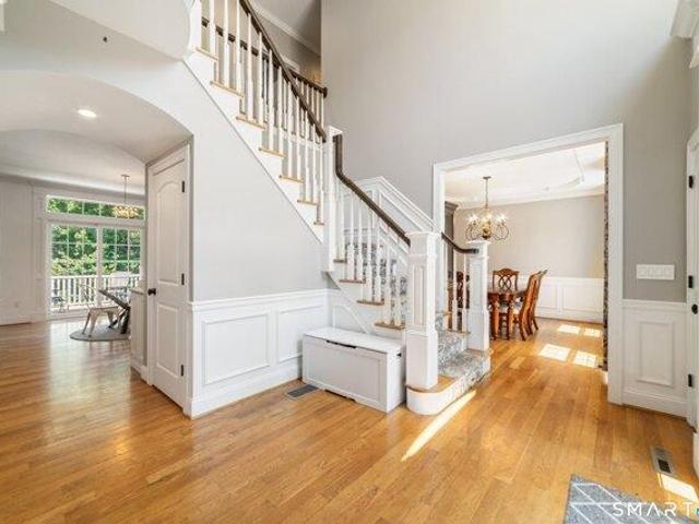 house with 4 bedroom, Canton CT ES104808787
