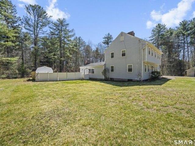 house with 4 bedroom, Canton CT ES104835144