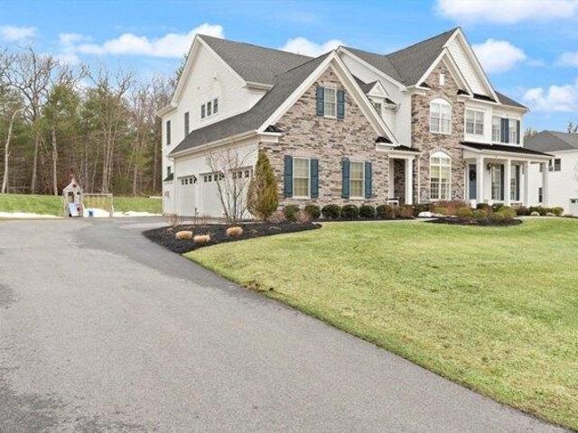 house with 4 bedroom, Canton MA ES103437214