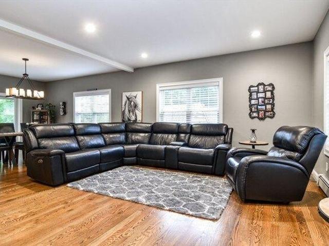 house with 4 bedroom, Canton MA ES103604891
