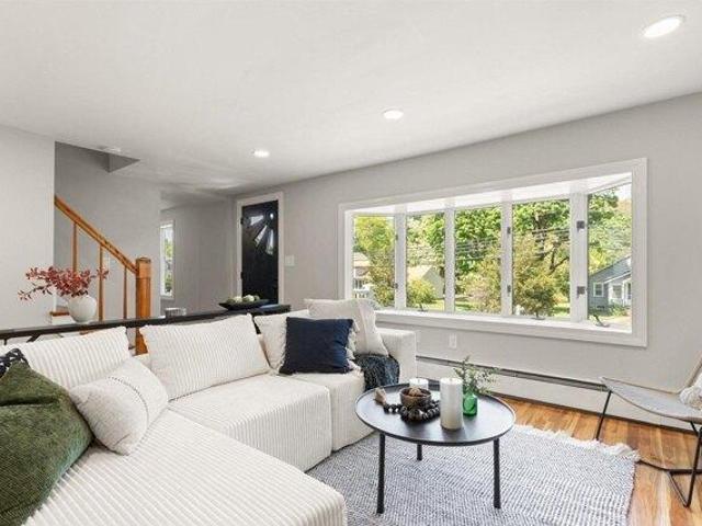 house with 4 bedroom, Canton MA ES103250029