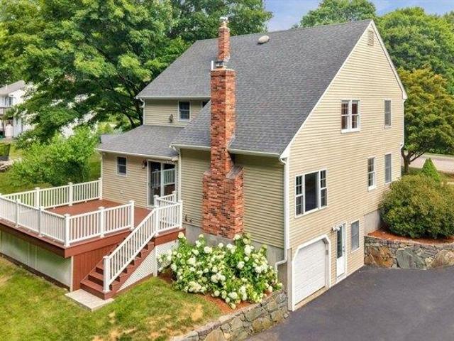 house with 4 bedroom, Canton MA ES104442918