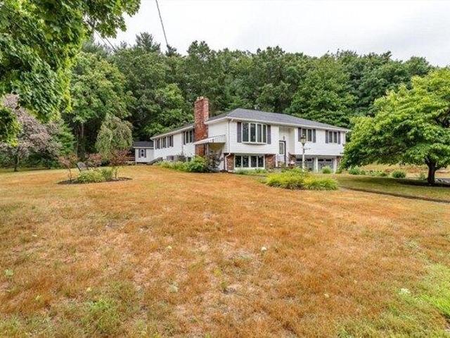 house with 4 bedroom, Canton MA ES104760220