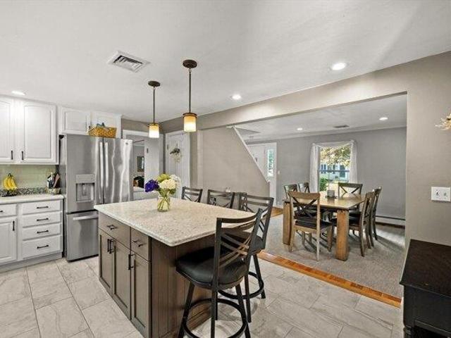 house with 4 bedroom, Canton MA ES104788495