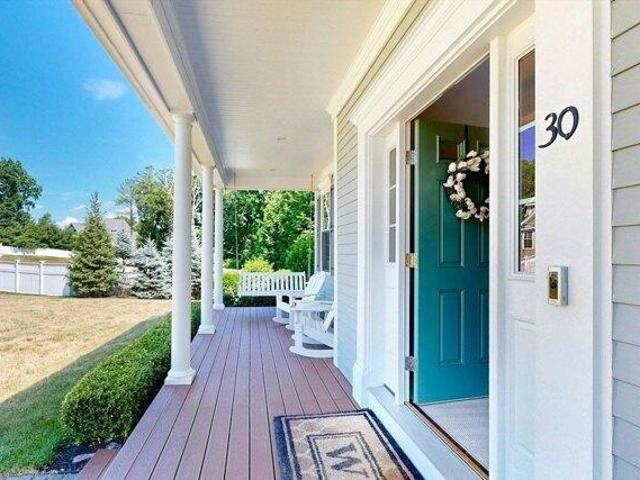house with 4 bedroom, Canton MA ES104112015