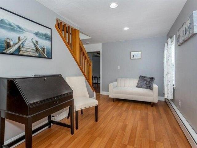 house with 4 bedroom, Canton MA ES105116538
