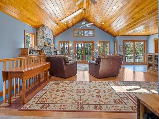 house with 4 bedroom, Canaan NH ES104076363