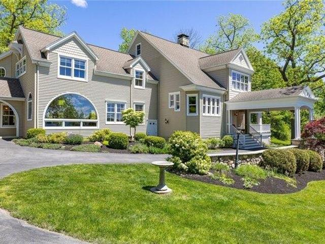 house with 4 bedroom, Canandaigua NY ES104902782