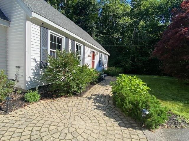 house with 4 bedroom, Candia NH ES105093593