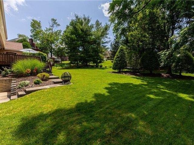 house with 4 bedroom, Canonsburg PA ES104908173