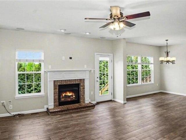 house with 4 bedroom, Canonsburg PA ES103602022