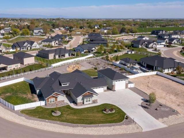 house with 4 bedroom, Caldwell ID DLS84119741