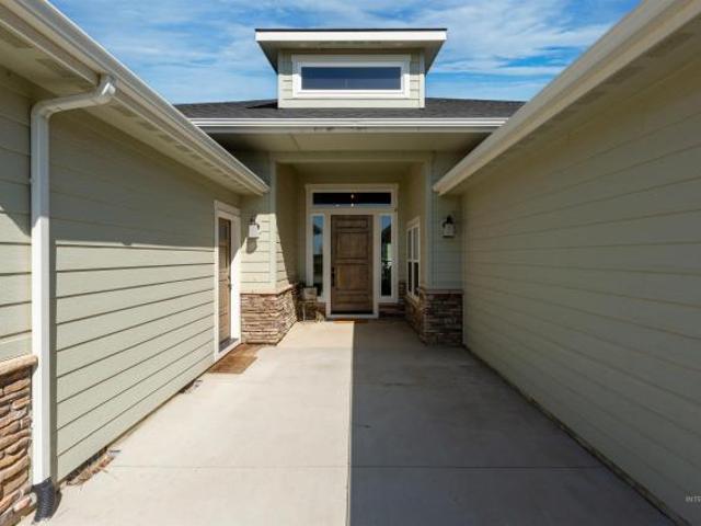 house with 4 bedroom, Caldwell ID ELS84119741