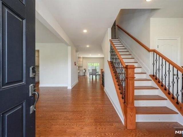 house with 4 bedroom, Caldwell NJ ES104329188