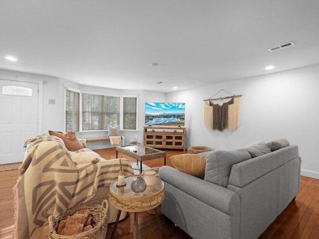 house with 4 bedroom, Cape May Point NJ ES104920214