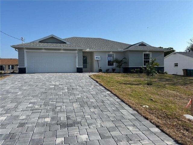 house with 4 bedroom, Cape Coral FL DLS92403408